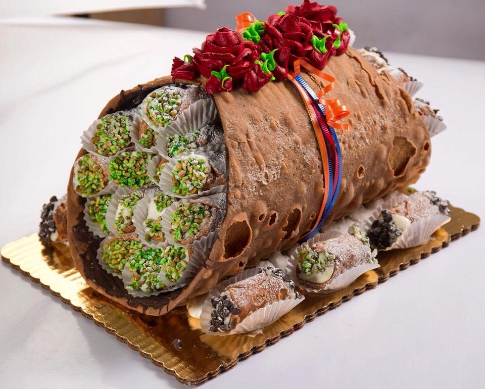 Holy Cannoli! – The Grapevine