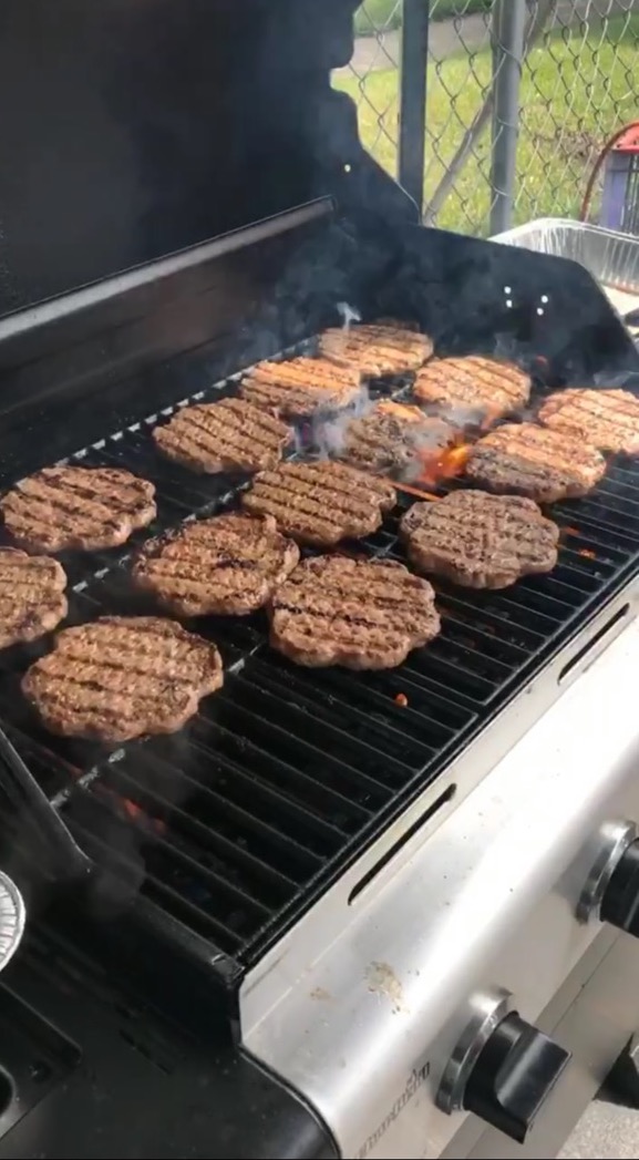 Memorial Day Grilling – The Grapevine