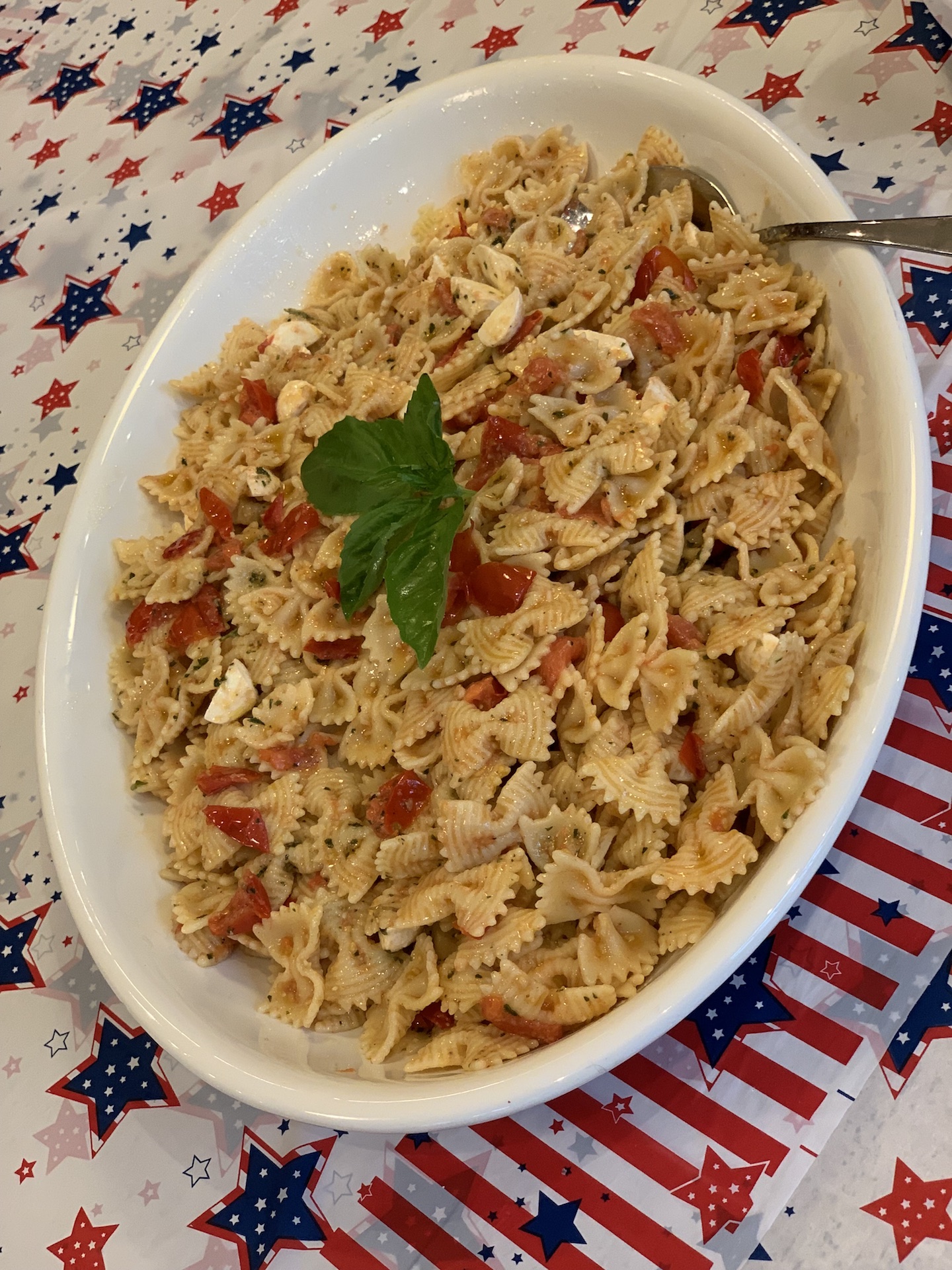 Caprese Pasta Salad – The Grapevine